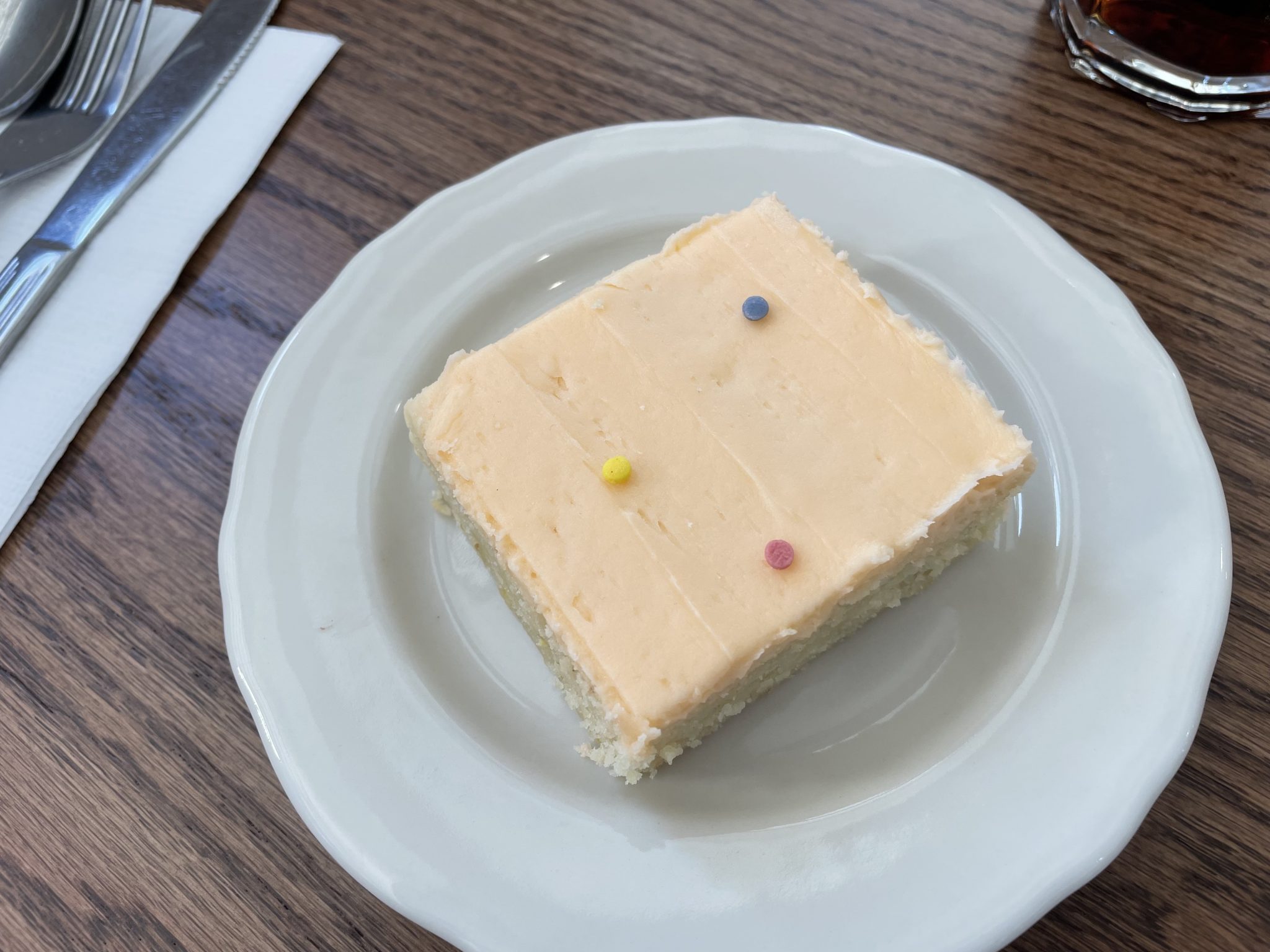 Review: Bernie’s in East Grand Forks (Molly Yeh’s Restaurant) | The Mighty 790 KFGO | KFGO